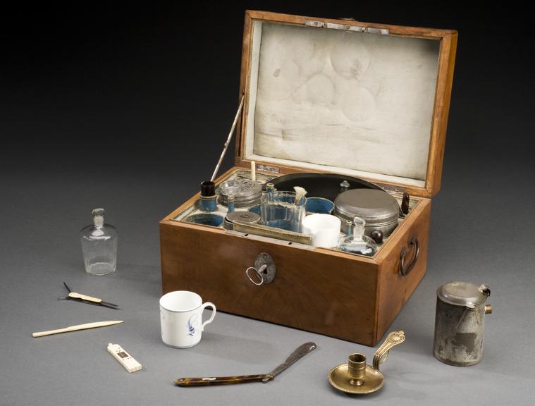 Barber surgeon's case, France, 1715-1830 | Science Museum Group Collection