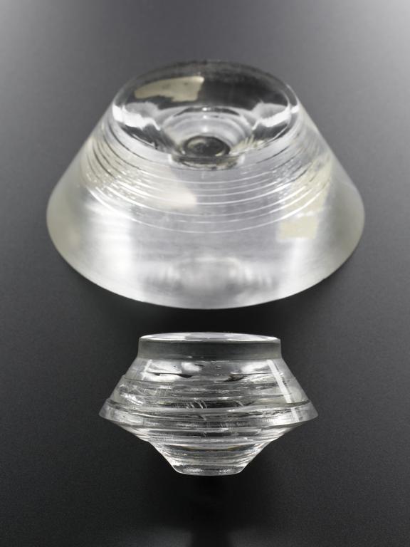 Sample perspex window used in researching high pressure windows ...