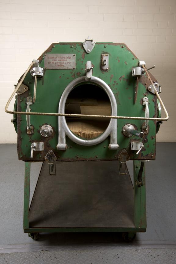 Drinker-type iron lung respirator, London, England, 1930-1939 | Science ...