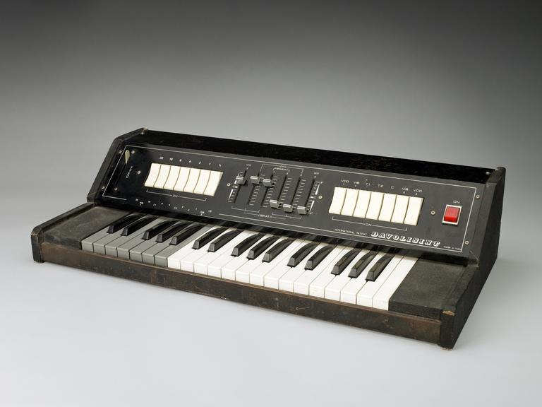 Electonic Keyboard, DAVOLISINT | Science Museum Group Collection