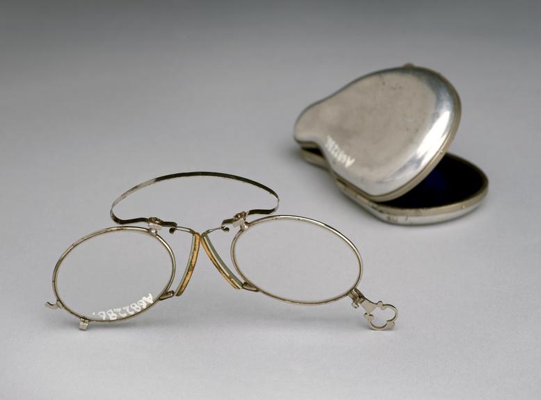 Pince nez spectacles, cased, England, 1875-1925 | Science Museum Group ...