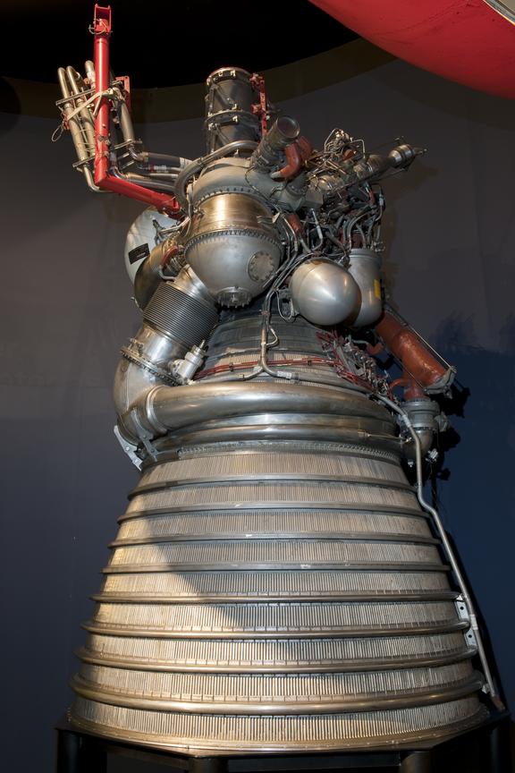 J2 rocket engine Saturn V rocket second and third stage | Science ...