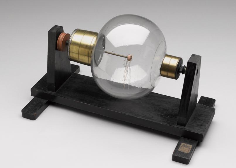 Gravesande's whirling globe | Science Museum Group Collection
