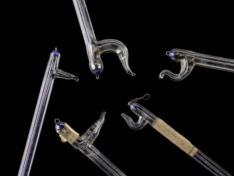 Six vacuum tubes used in work with radium emanation | Science Museum ...