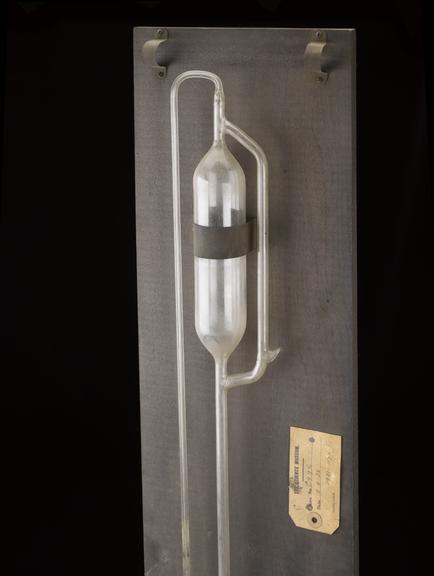 Copy of Toepler pump used by Ramsay | Science Museum Group Collection