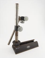 Comparator instrument stand made by King of Hayes | Science Museum ...