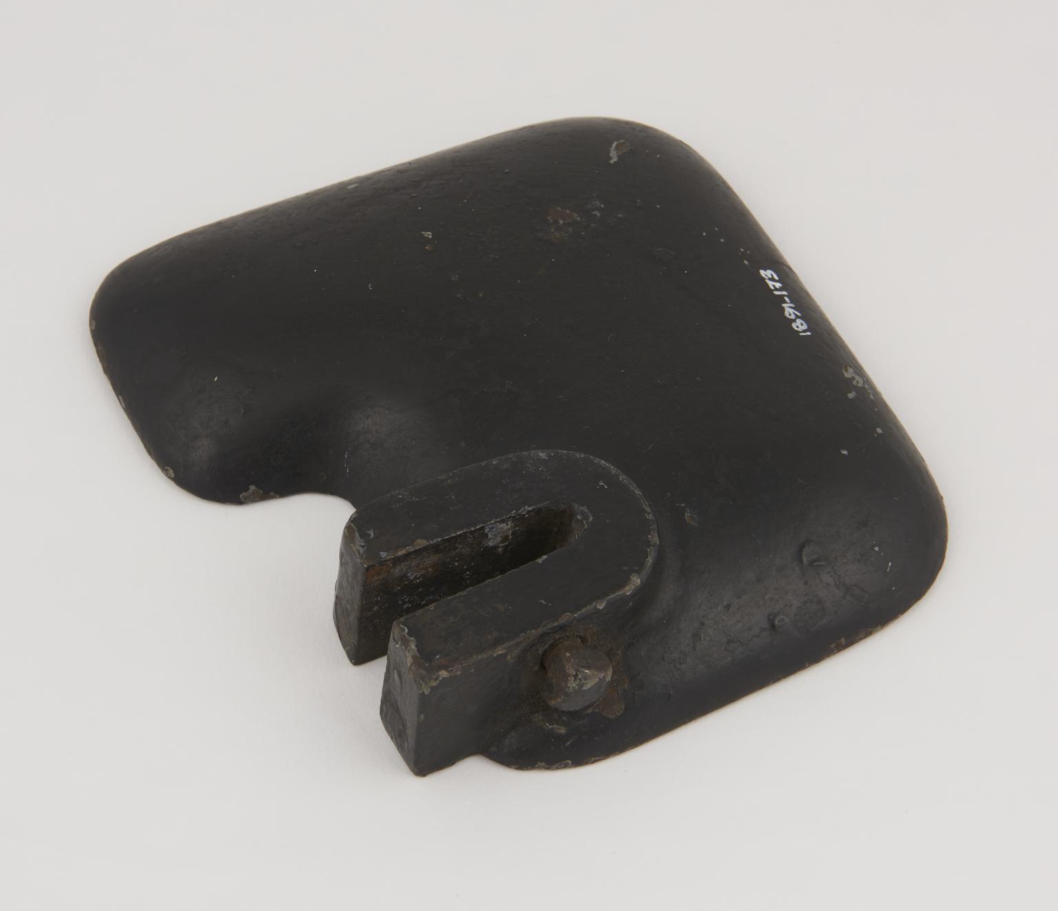 Knight's patent 1887-91 vapourised petroleum engine, half h.p. with ...