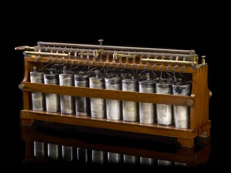One of the First Rechargeable Batteries, about 1860 | Science Museum ...