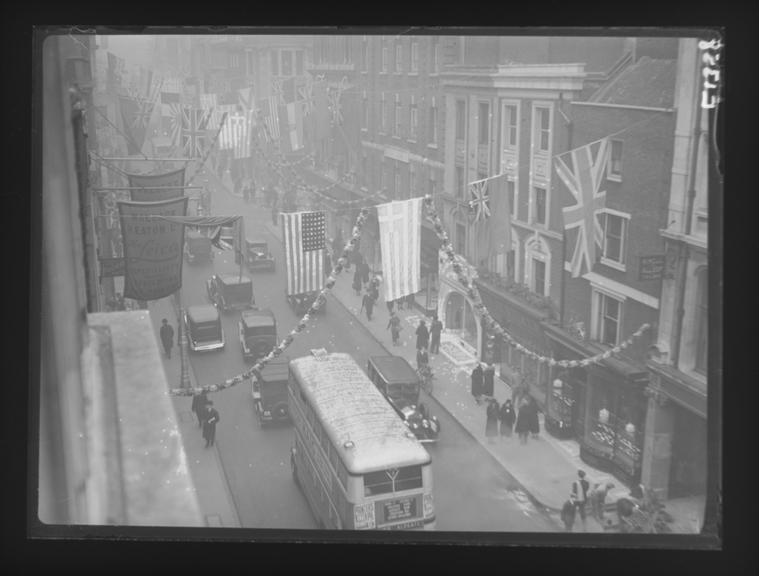 London street scene | Science Museum Group Collection