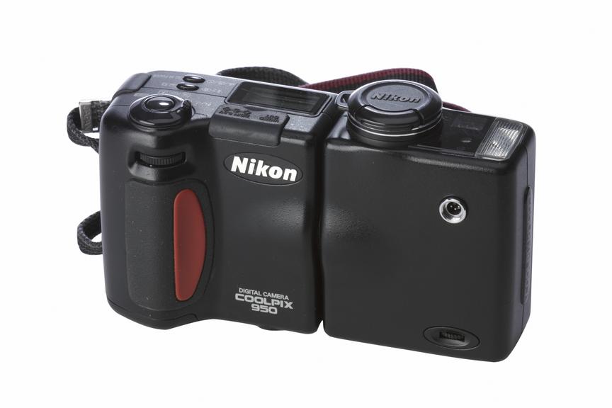 Nikon Coolpix 950 camera in original packaging | Science Museum Group ...