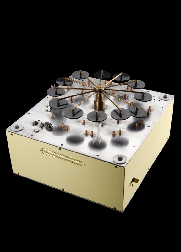 Davidson staining apparatus, London, England, 1951 | Science Museum ...