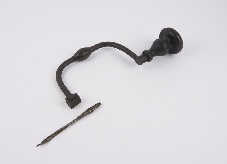 Sixpenny hand brace and bit, c. 1910 | Science Museum Group Collection