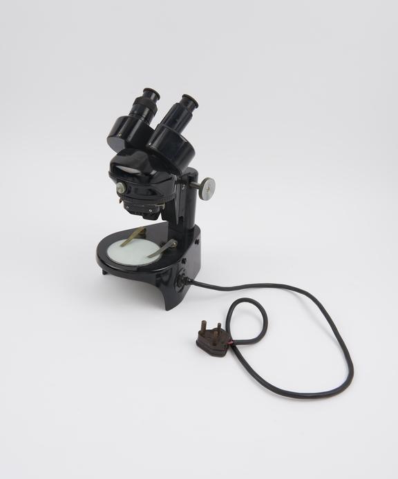 Stereoscopic microscope | Science Museum Group Collection