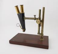Binocular aquarium microscope | Science Museum Group Collection