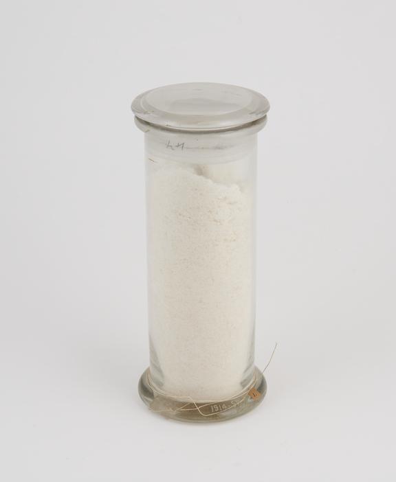 Specimen illustrating the Shale Oil Industry | Science Museum Group ...