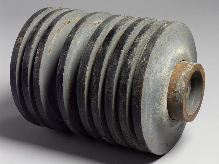 2" diam. Single Deadweight Safety Valve | Science Museum Group Collection