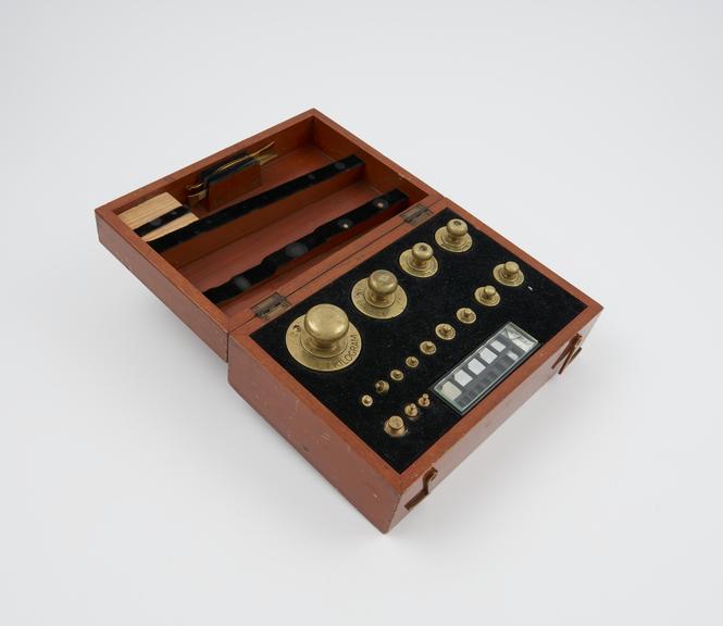 Set of Metric inspector's standard testing weights (1Kg to 10mg) by De ...