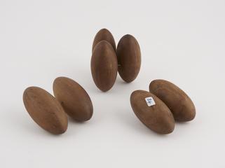 Models of atoms built from ovoid pieces of wood | Science Museum Group ...