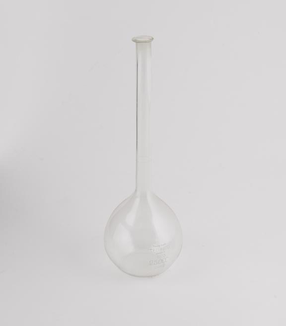 Standard flask, 250cc | Science Museum Group Collection
