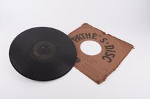 14-inch Pathe 'Hill-and-Dale' disc. | Science Museum Group Collection