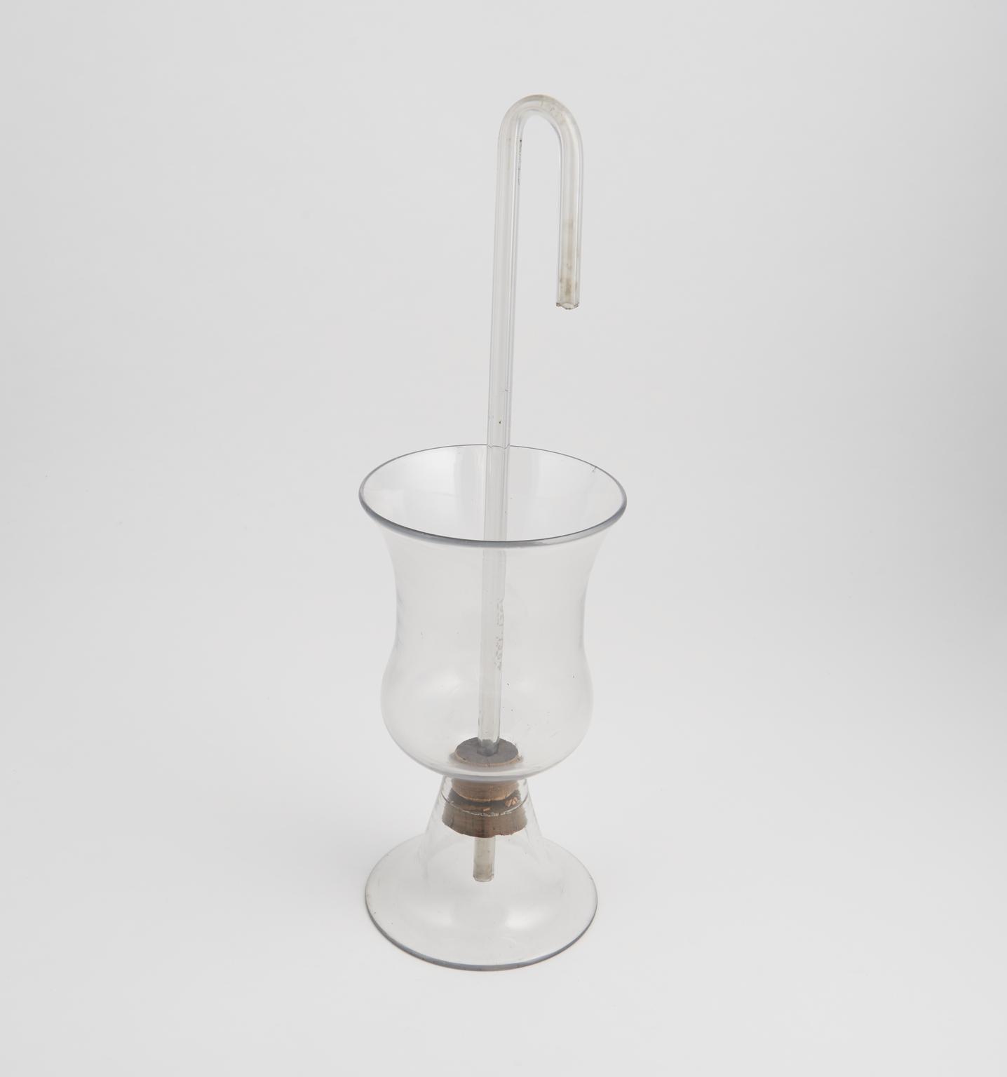 Glass goblet shaped syphon, 1700-1753 | Science Museum Group Collection