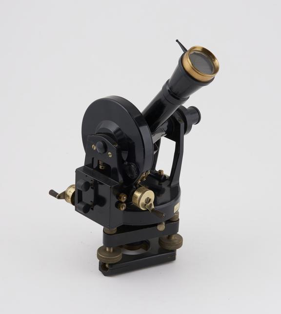 Balloon theodolite by E.R. Watts & Son | Science Museum Group Collection