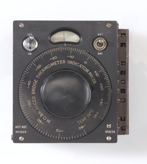 Balanced-bridge aircraft thermometer indicator Mark 2B. | Science ...