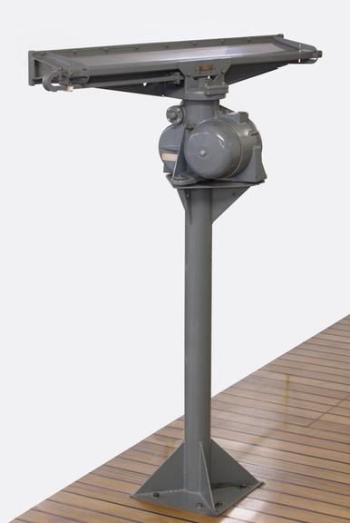 Decca scanner turning unit type 4681 A.H. Class X | Science Museum ...