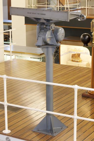 Decca scanner turning unit type 4681 A.H. Class X | Science Museum ...