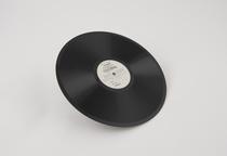 10 inch shellac 78 rpm disc record | Science Museum Group Collection