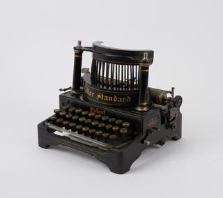 Salter Improved No.6 typewriter 1895-1900 | Science Museum Group Collection