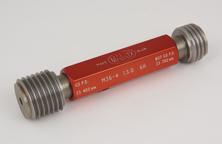 Double-ended M 36 metric screw plug | Science Museum Group Collection