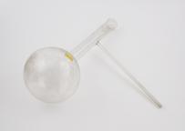 Distillation flask with side arm | Science Museum Group Collection