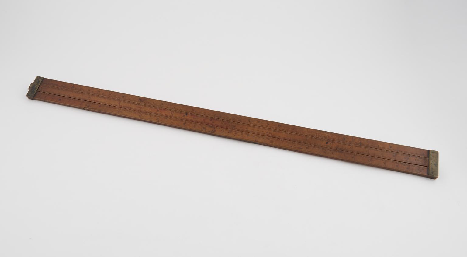 Two foot timber measuring slide rule | Science Museum Group Collection