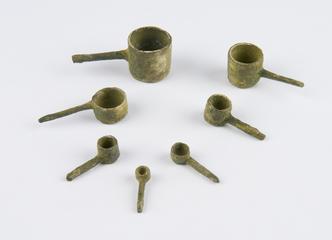 Replica, set of 7 Egyptian gold dust measures in bronze | Science ...