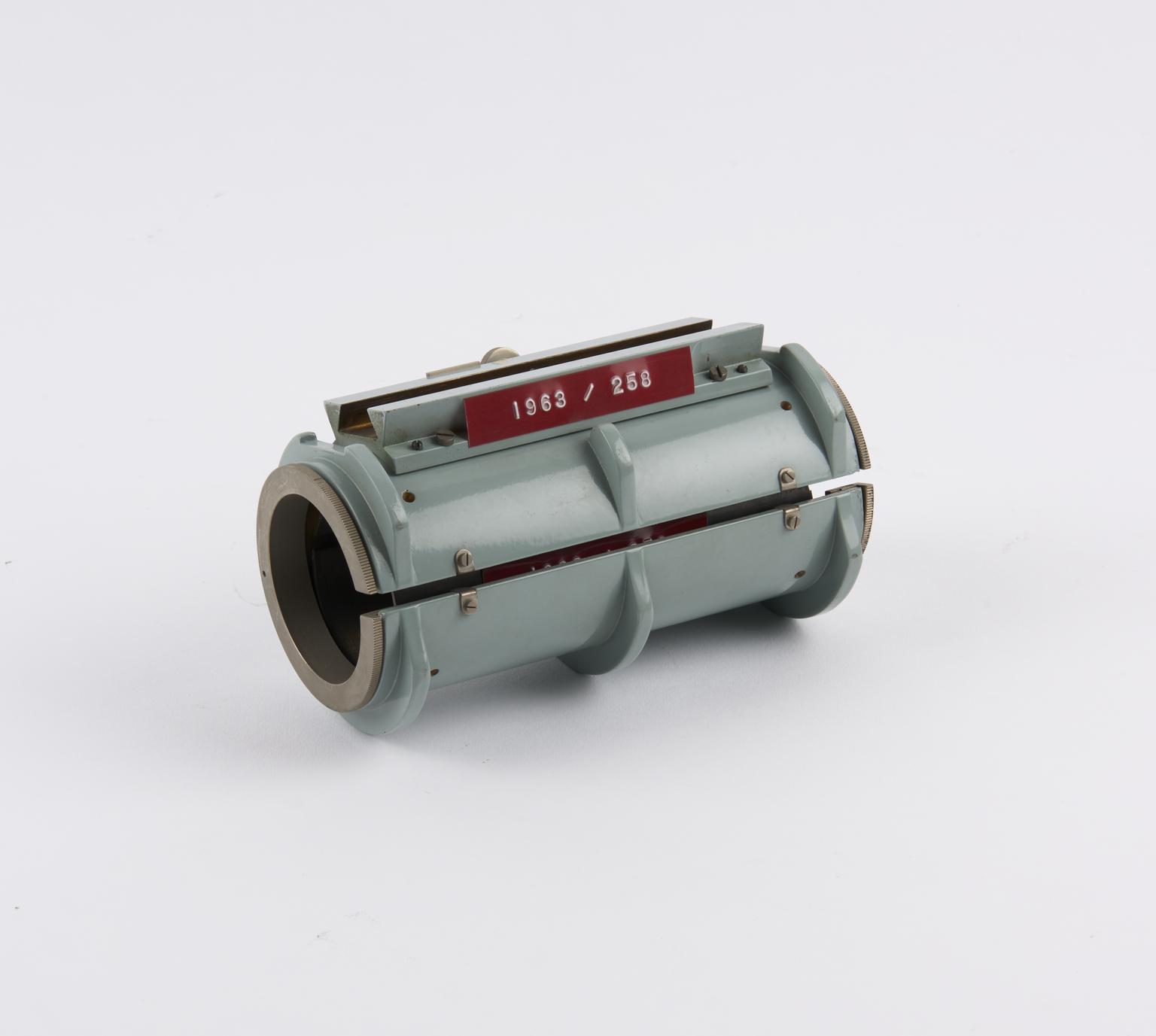 Single crystal Weissenberg goniometer, 1963 | Science Museum Group ...