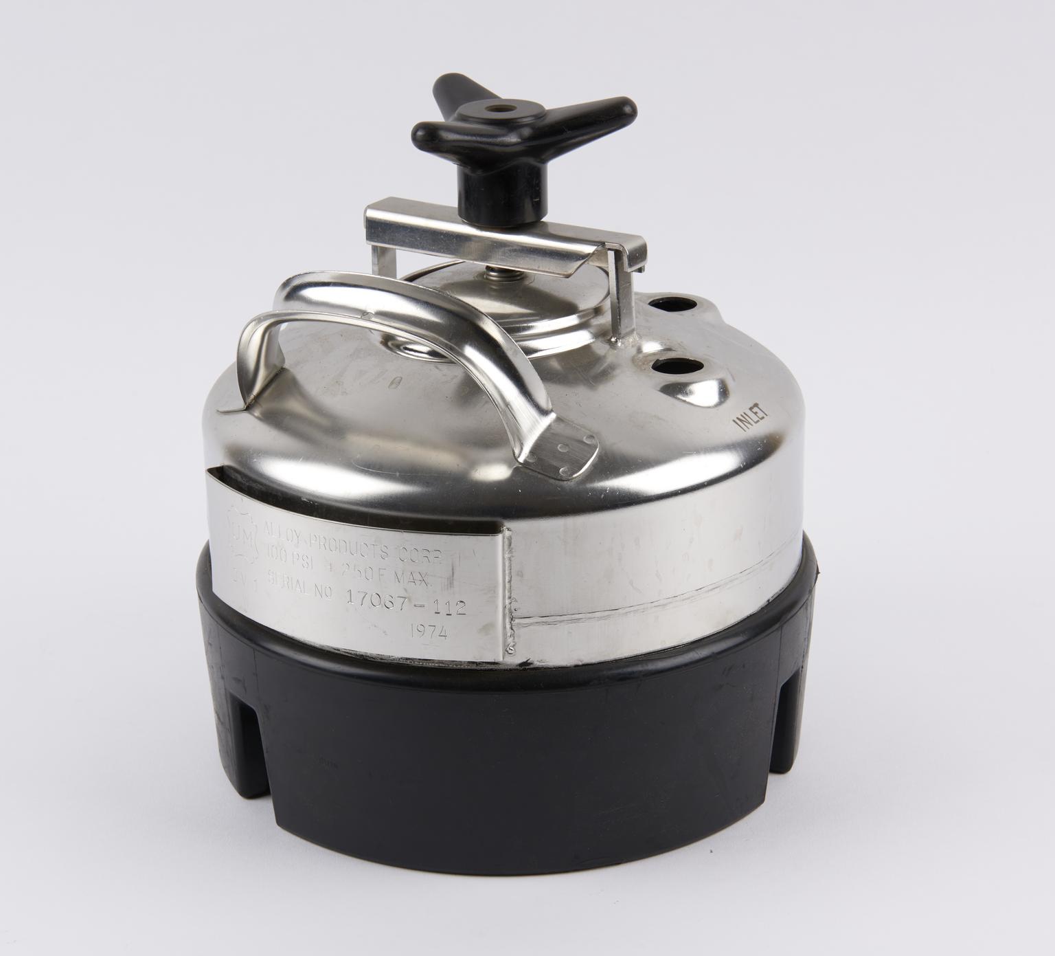Stainless steel reaction vessel made in 1974 by Alloy Products ...