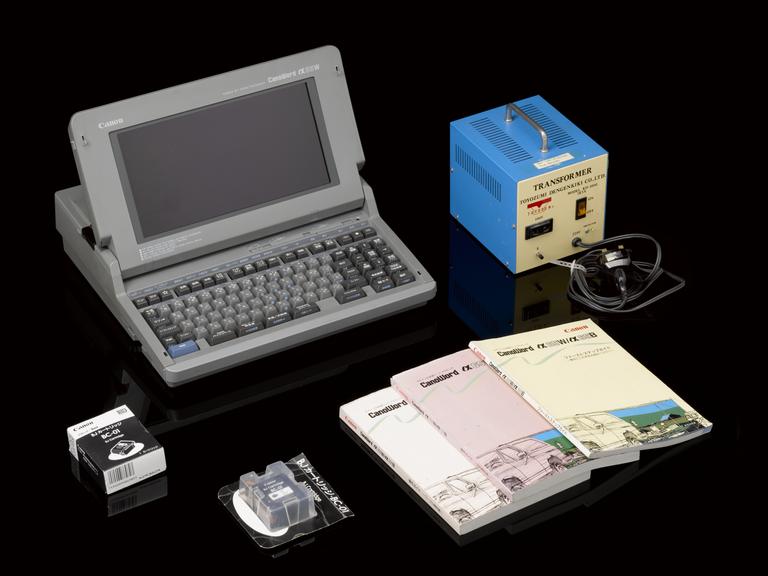 Canon CanoWord 65W Japanese-English Word Processor | Science Museum ...