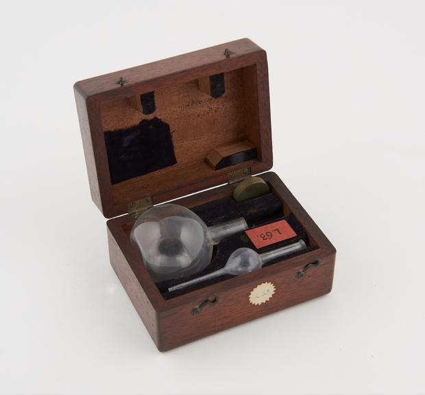 Specific gravity flask (c. 1830-40) with glass pipette | Science Museum ...