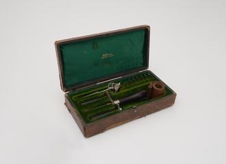 Cased safety razor set with stropping machine | Science Museum Group ...