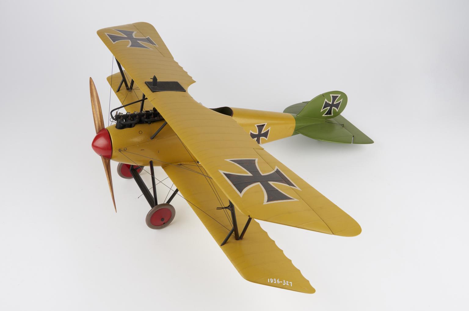 German Albatros DV single seater fighter, 1917. | Science Museum Group ...