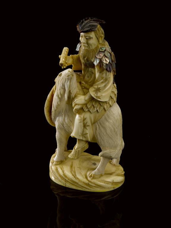 Ivory statue of the deity Shen Nung | Science Museum Group Collection