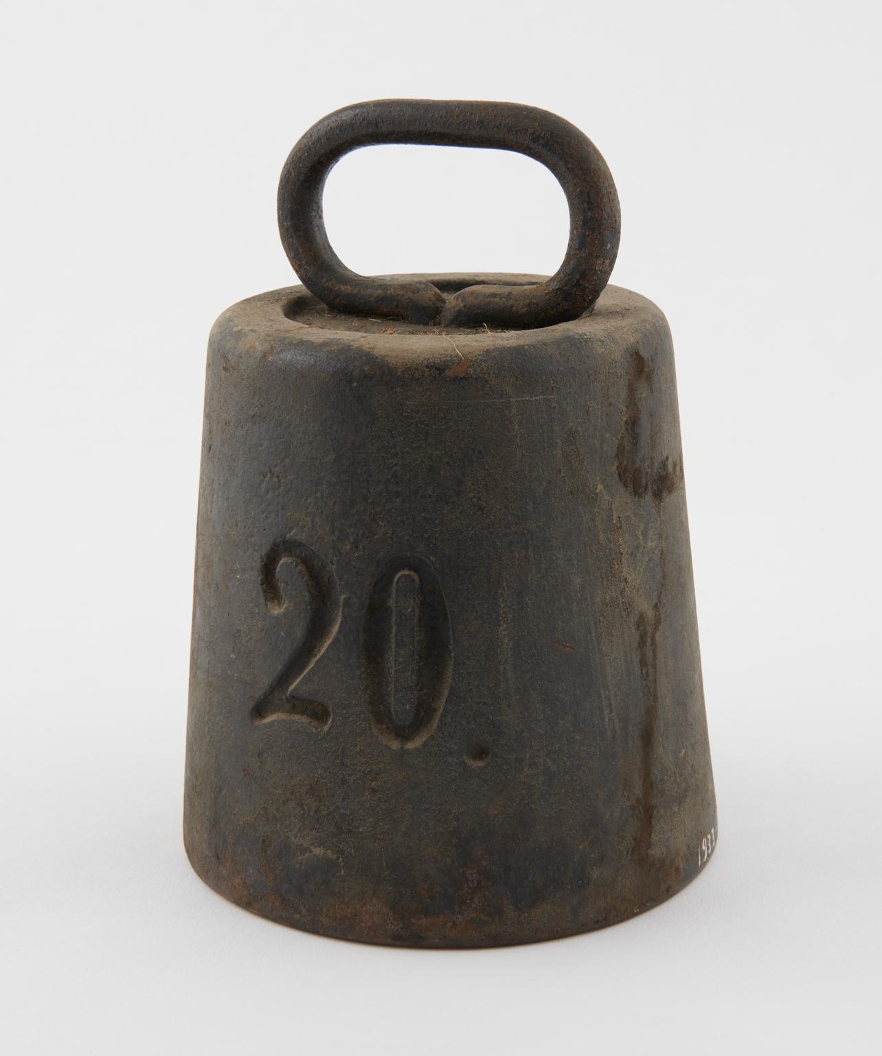 Five Swedish commercial weights | Science Museum Group Collection
