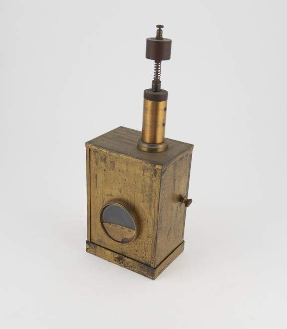 Single leaf gold leaf electrometer, leaf detached | Science Museum ...