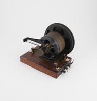 Motor driven oscillograph shutter | Science Museum Group Collection