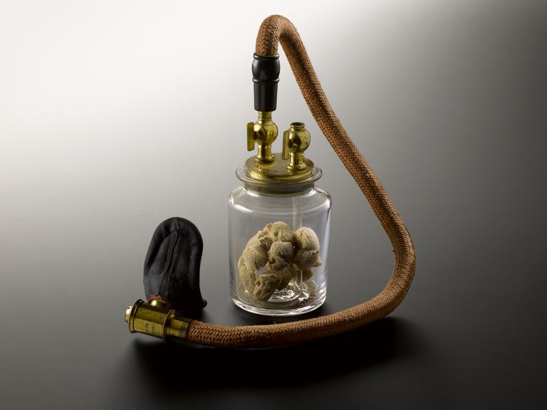 Early inhaler for ether anaesthesia | Science Museum Group Collection