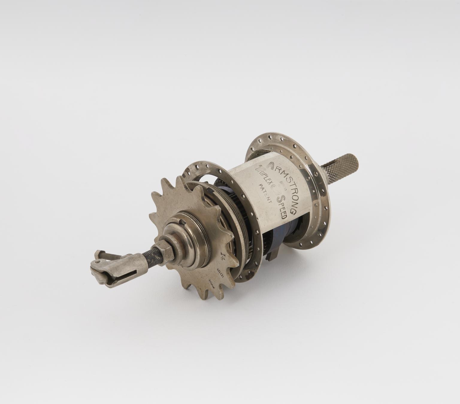 Cycle gear hub | Science Museum Group Collection
