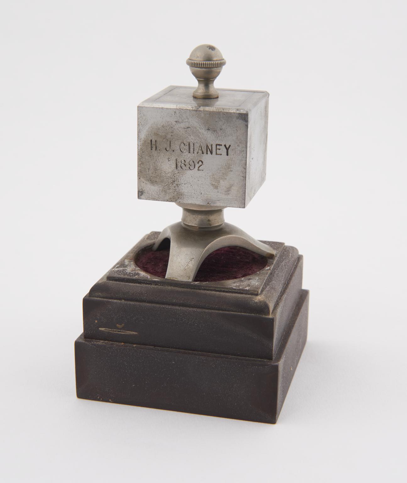 Standard cubic inch measure, 1889 | Science Museum Group Collection