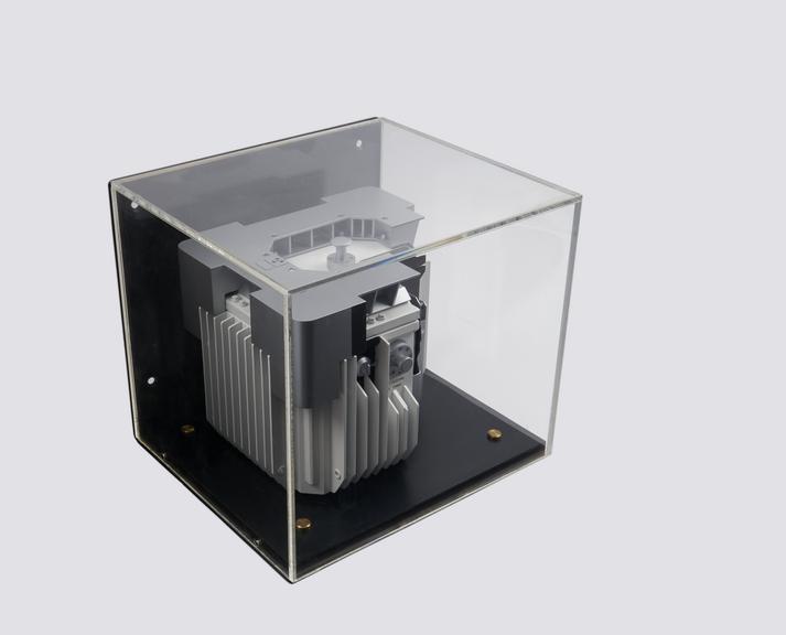 Model of transport flask for spent AGR fuel, 1970-1982 | Science Museum ...