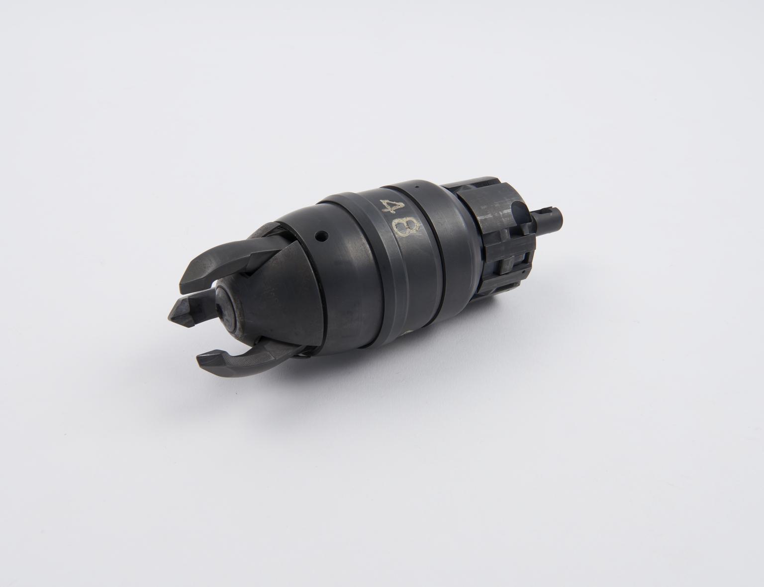 Fuelling Grabhead Nose Unit used for handling Magnox fuel elements such ...
